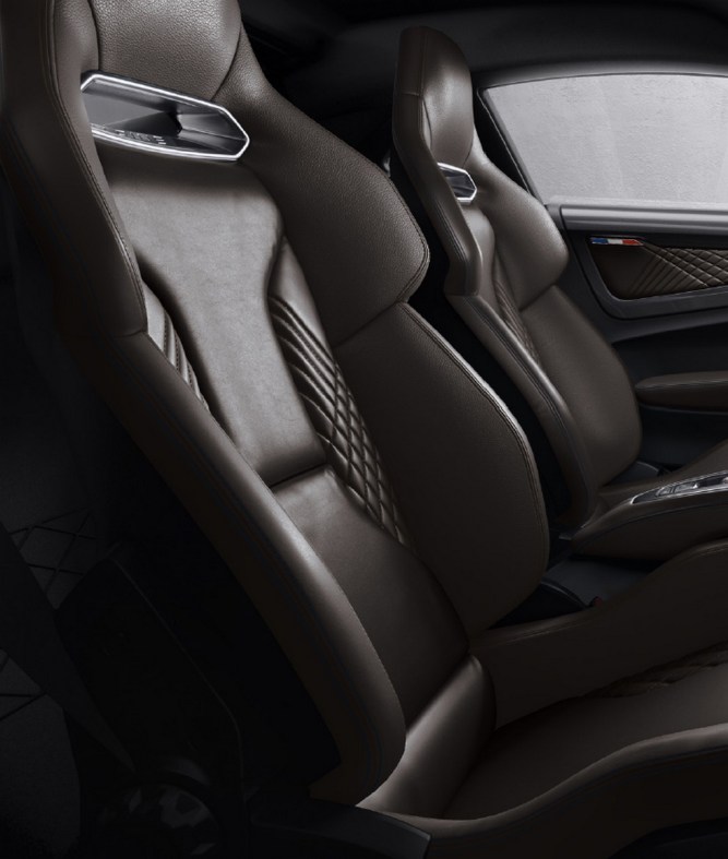 Alpine-A110-Légende-Sièges – AUTOcult.fr