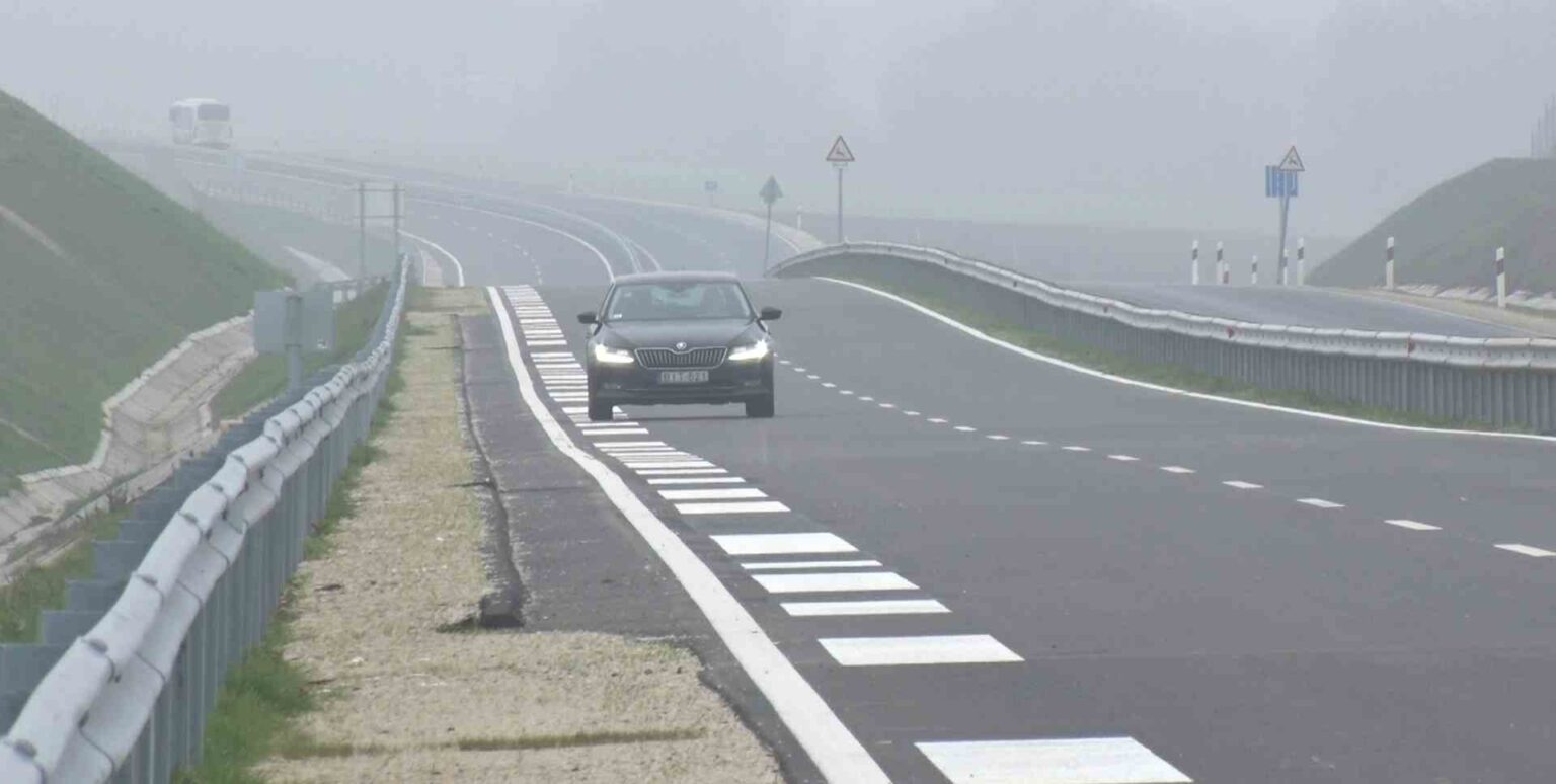 Insolite : En Hongrie, la Route 67 vous joue un morceau de rock (mais ...